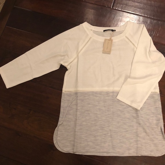 Doe & Rae | Tops | Nwt Doe And Rae Tunic 34 Sleeve White Gray | Poshmark